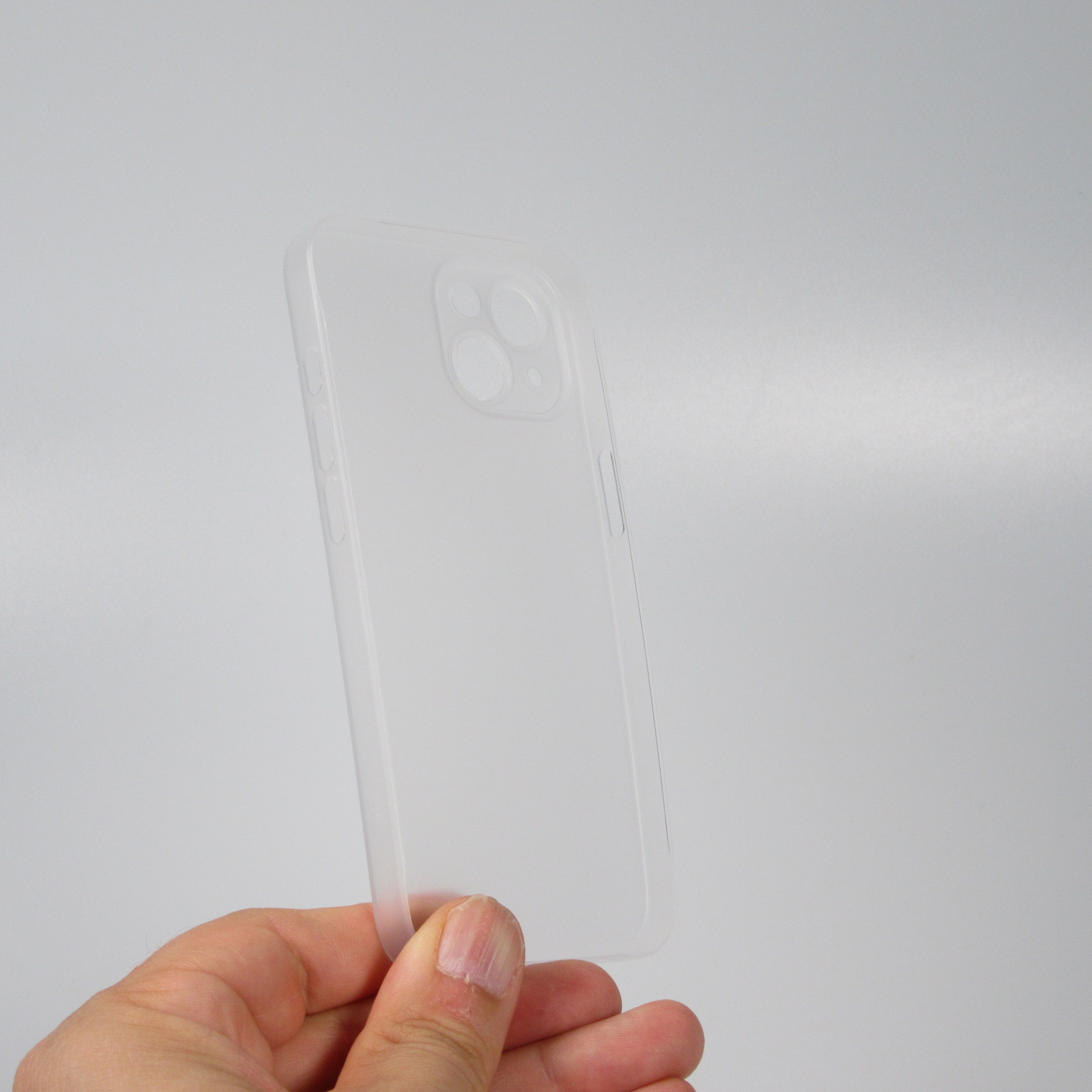 Coque iPhone 15 - plastique ultra fin semi-transparent mat - Blanc ...